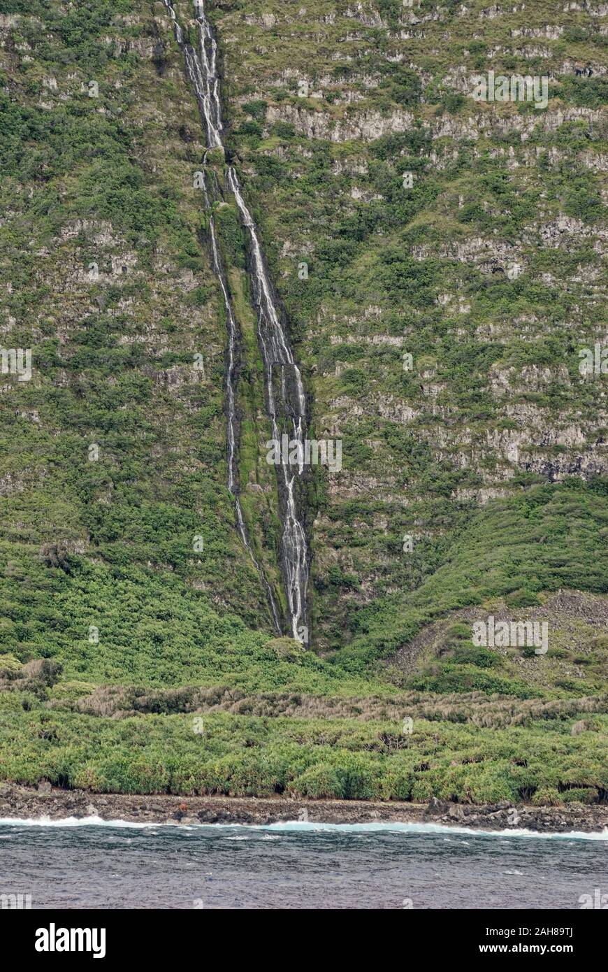 Molokai's Sea cliffs, the tallest on earth, Molokai, Hawaii - USA Stock ...