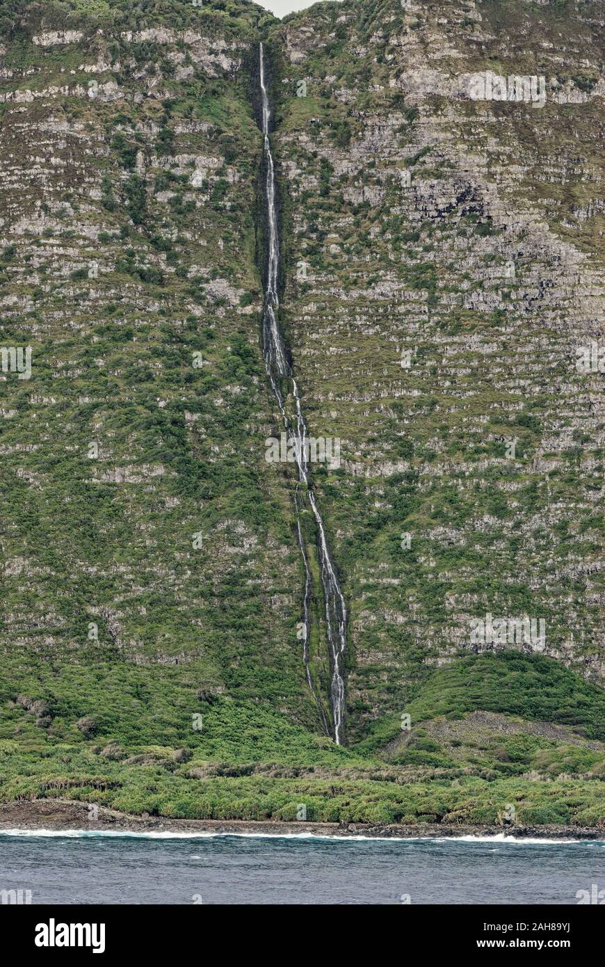 Molokai's Sea cliffs, the tallest on earth, Molokai, Hawaii - USA Stock ...