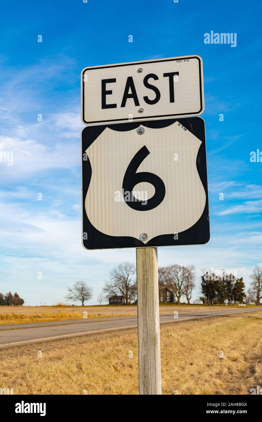 Route 6 road sign in rural Illinois. Bureau County, Illinois, USA Stock ...
