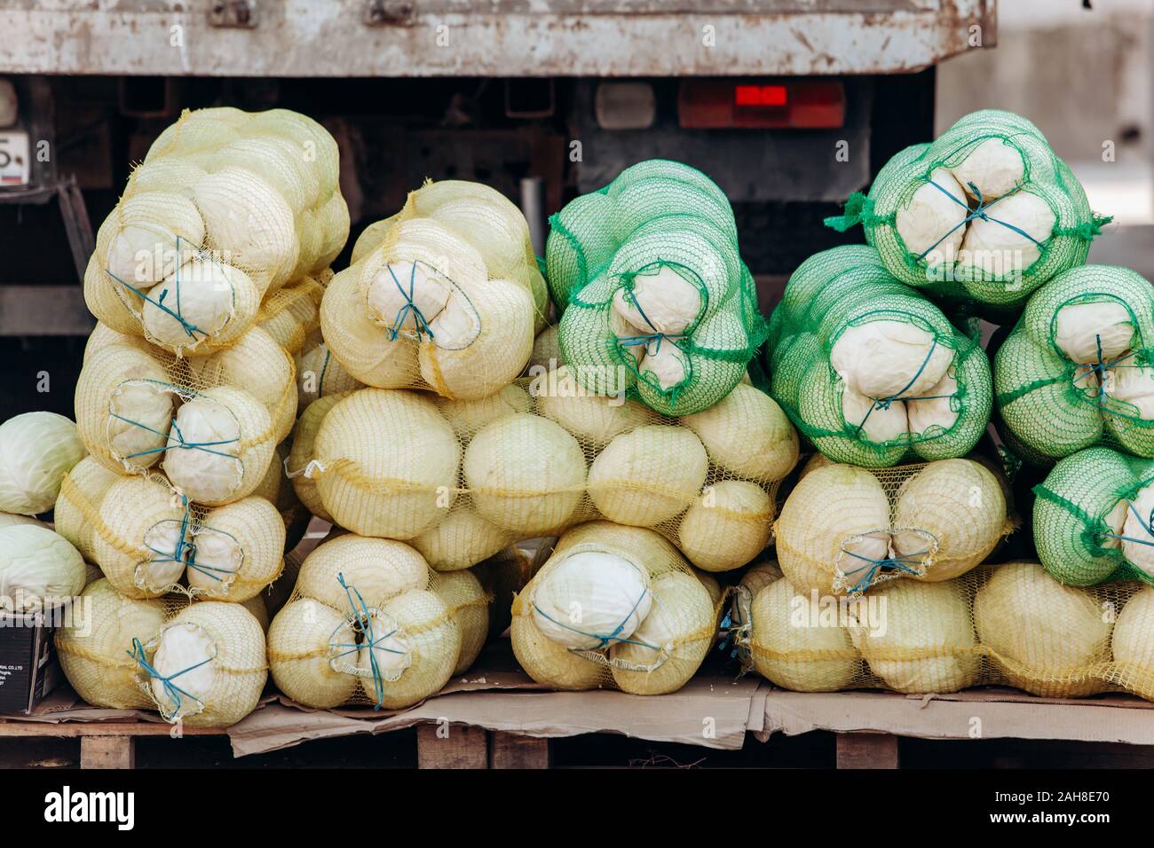 Cabbage nets hi-res stock photography and images - Alamy