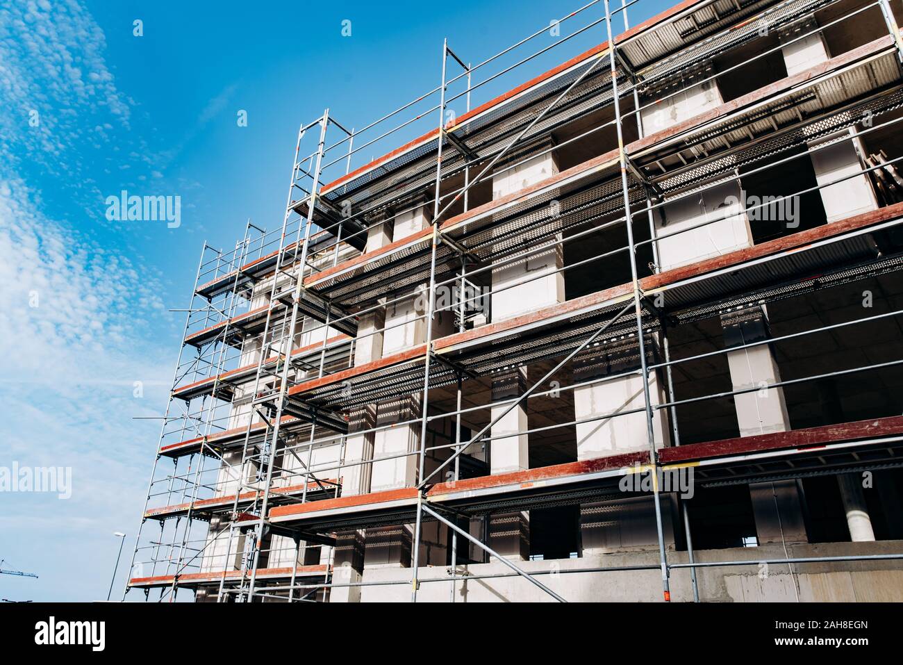 Construction of a multi-storey building Stock Photo - Alamy