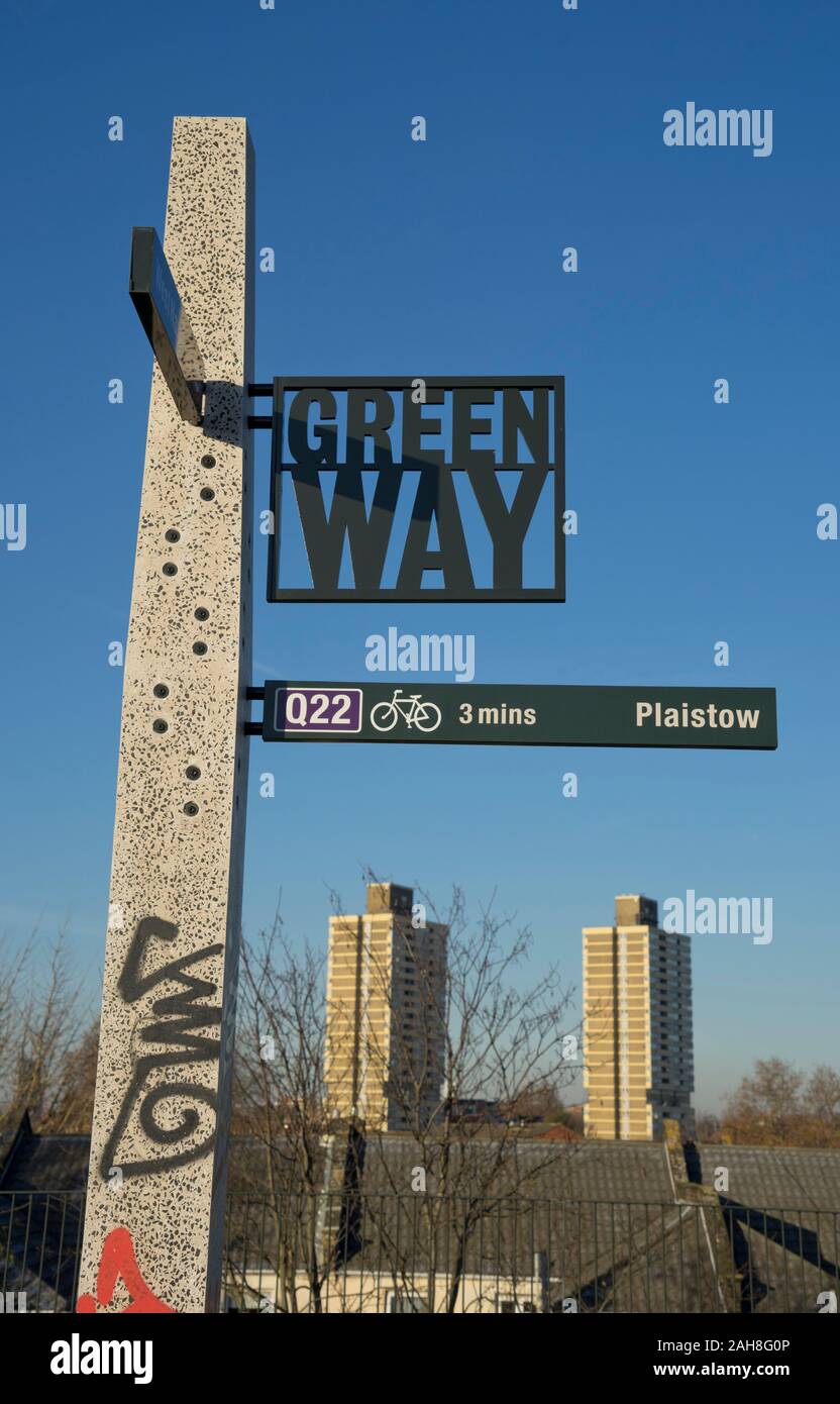 Queen elizabeth olympic park nature hi-res stock photography and images ...