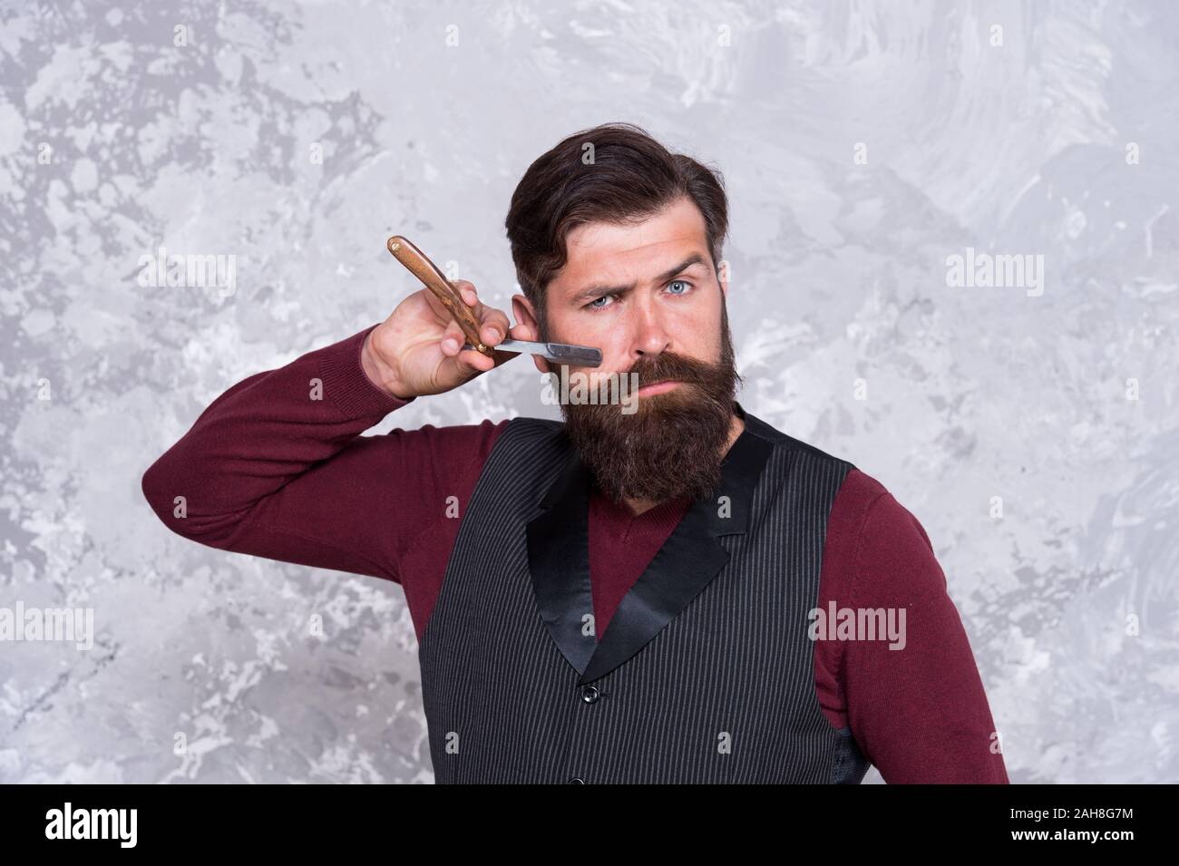 create new hairstyle. Barbershop retro equipments of hair cut. blade ...