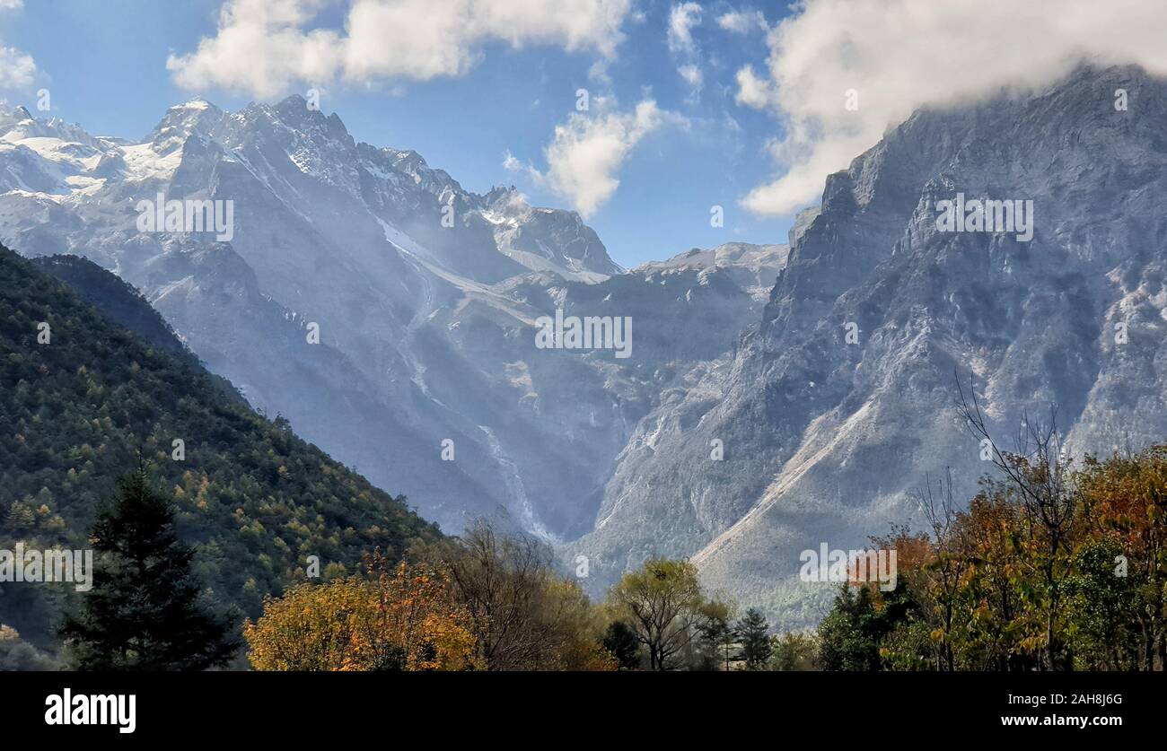 Blue Moon Valley at Jade Dragon Snow Mountain, Yunnan Province, China ...