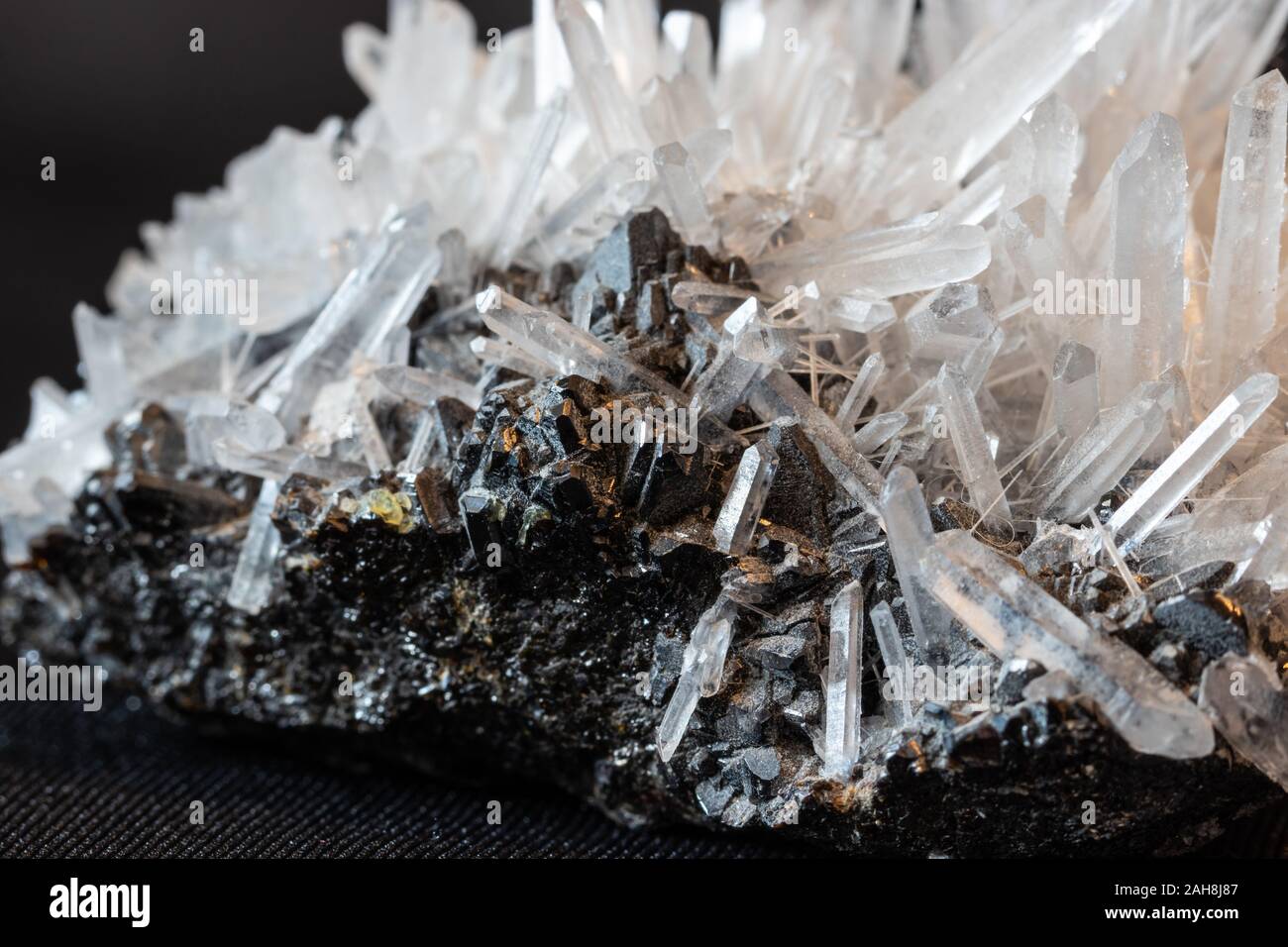 Mountain crystal hi-res stock photography and images - Alamy