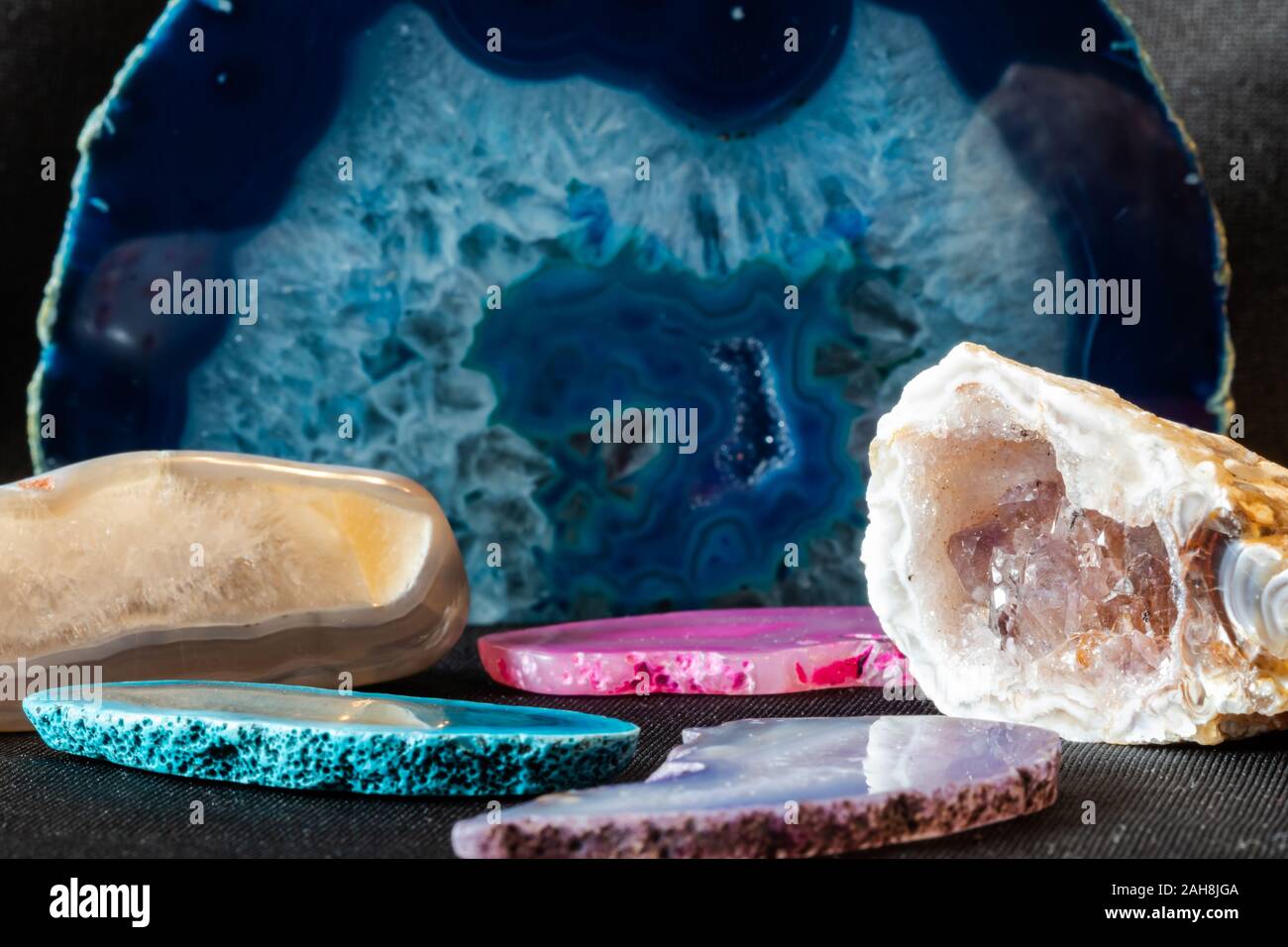 Beautiful stones hi-res stock photography and images - Alamy