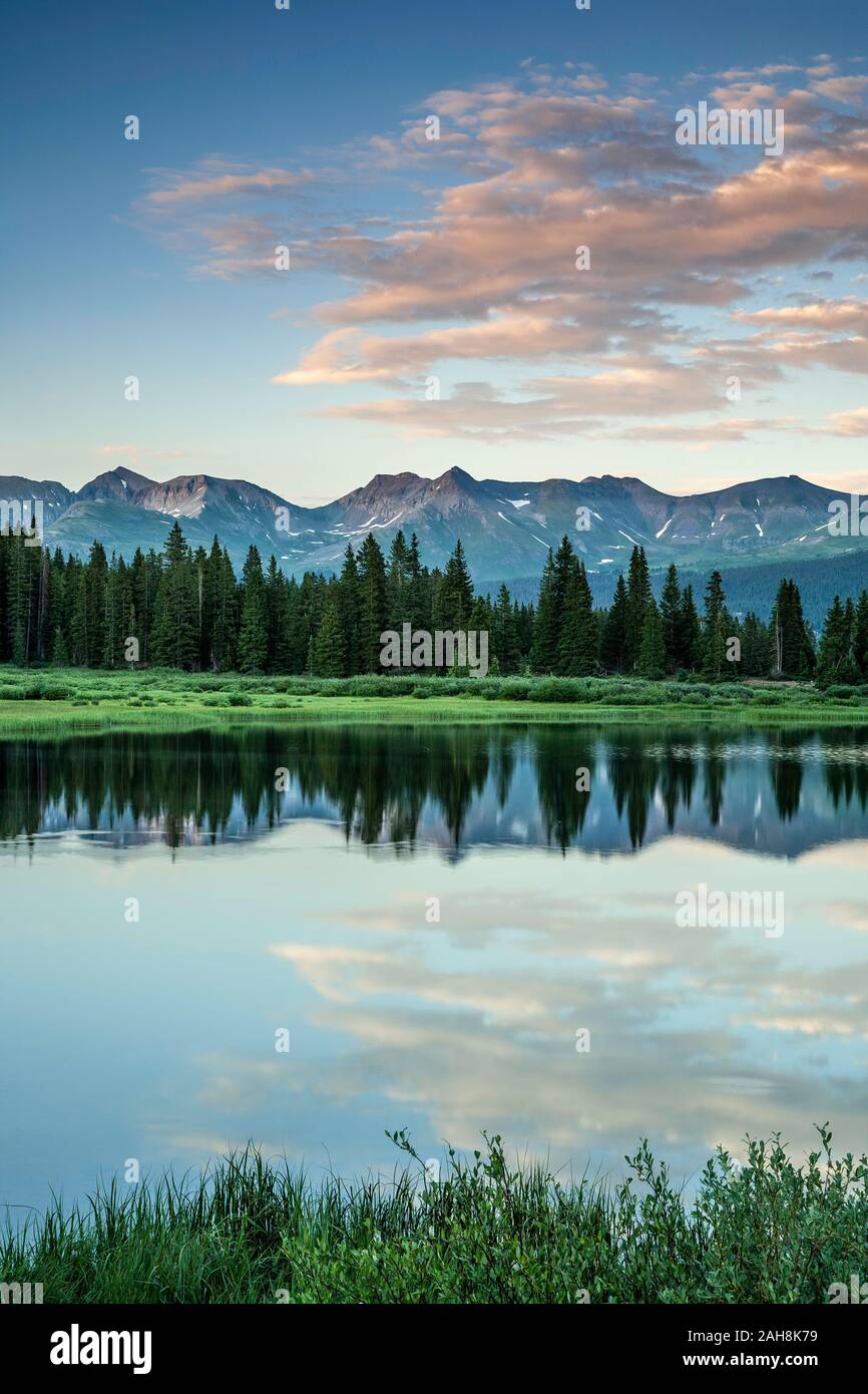Needle Mountains and Little Molas Lake, San Juan National Forest ...
