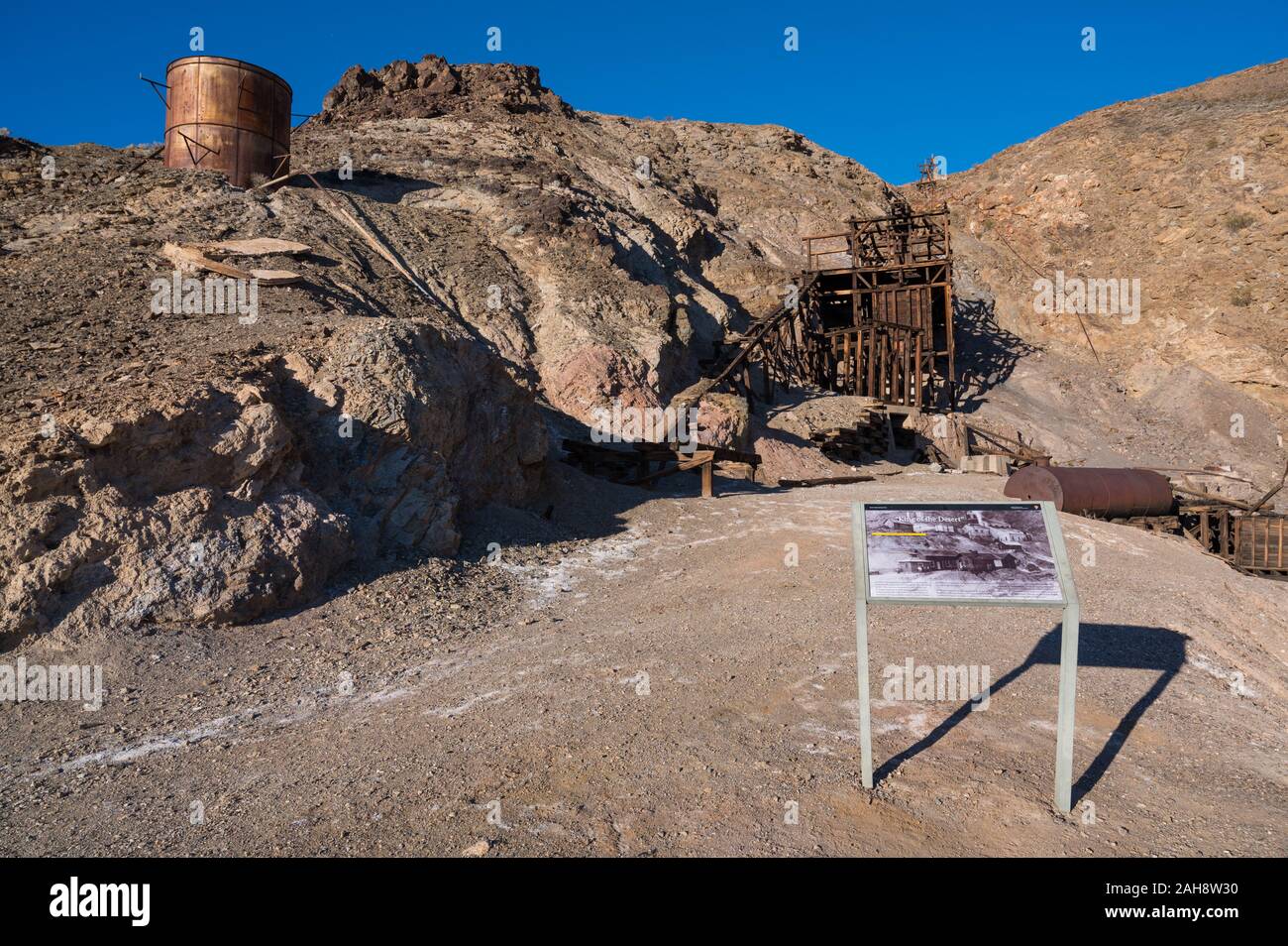 Ruins of the Keane Wonder Mine in Death Valley, California Stock Photo ...