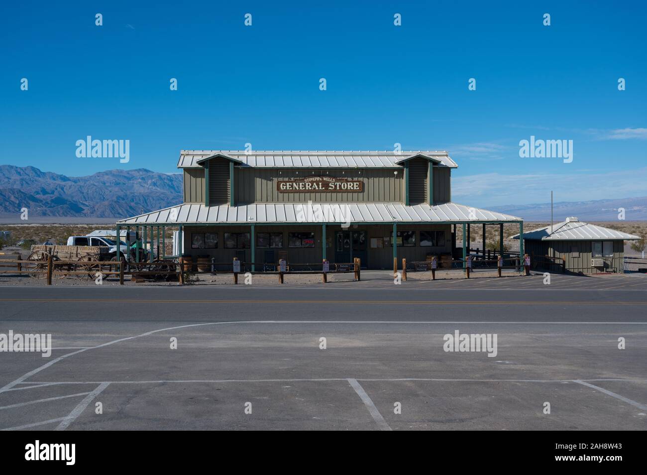Death valley general store hi-res stock photography and images - Alamy