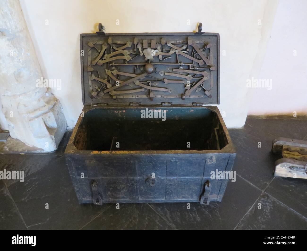 Complex locking mechanism on Mediaeval chest Stock Photo - Alamy