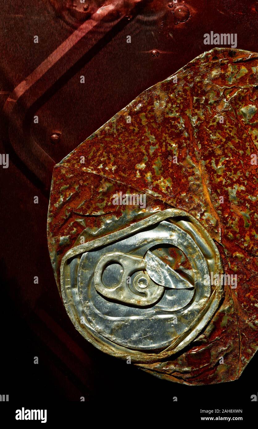 Flattened soft drinks can hi-res stock photography and images - Alamy