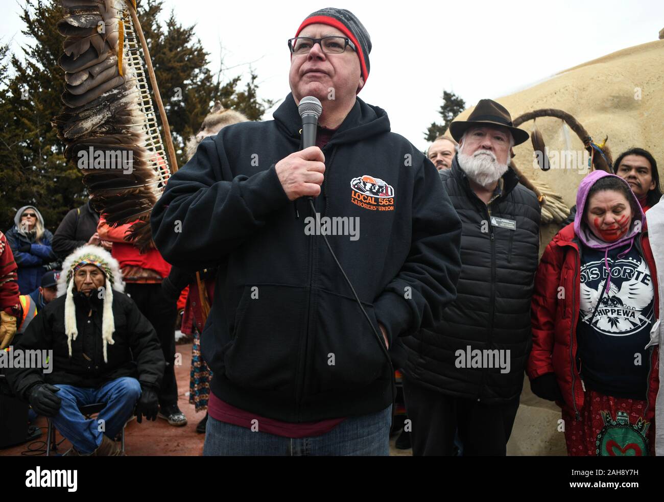 Mankato, Minnesota, USA. 26th Dec, 2019. Minnesota Gov. Tim Walz meets ...