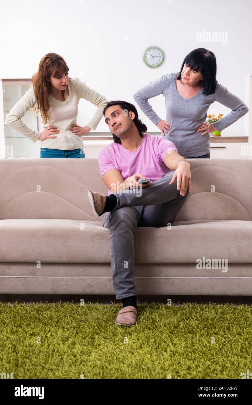 Woman mother in law fight hi-res stock photography and images - Alamy