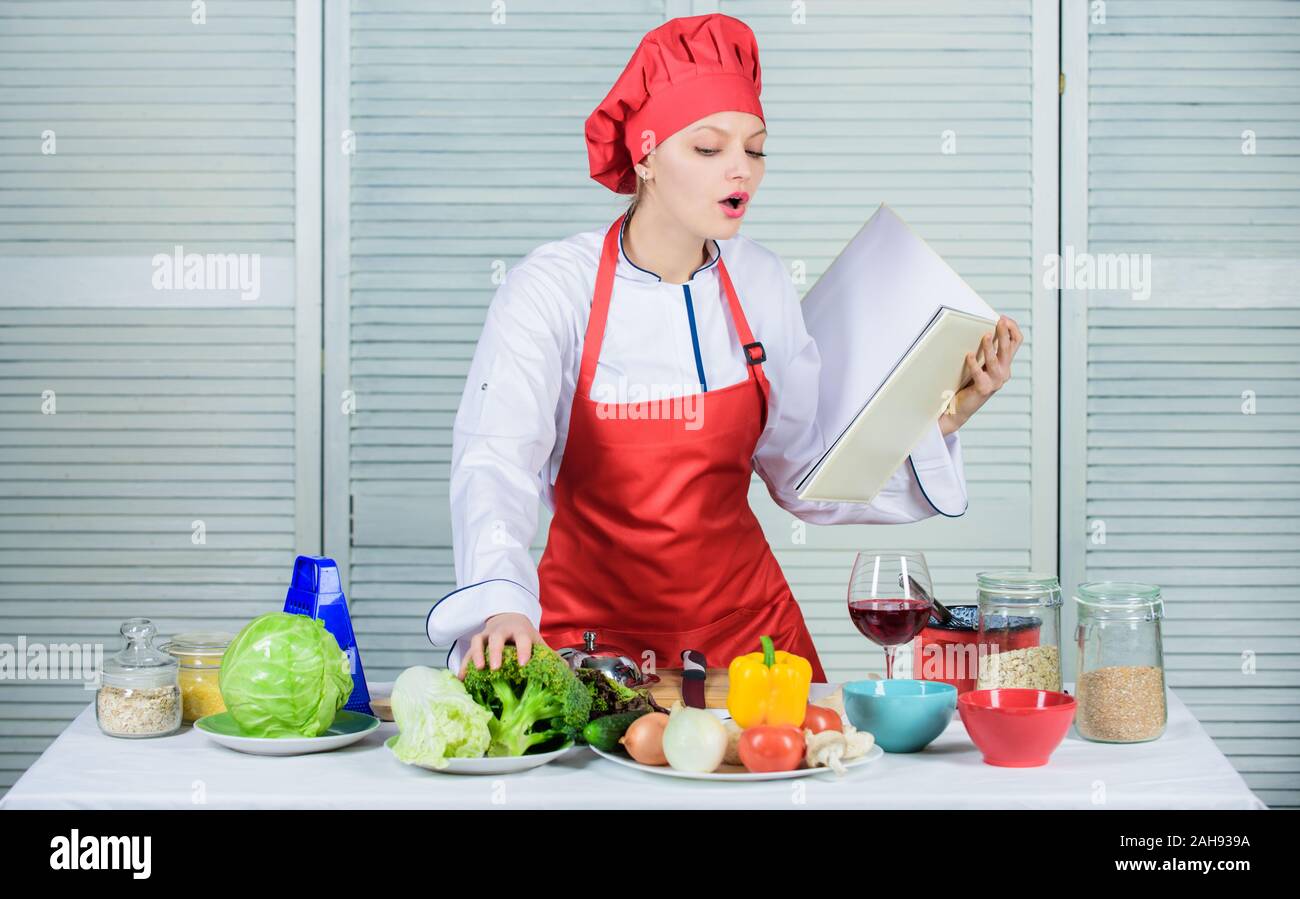 Woman List Food Kitchen High Resolution Stock Photography and Images ...