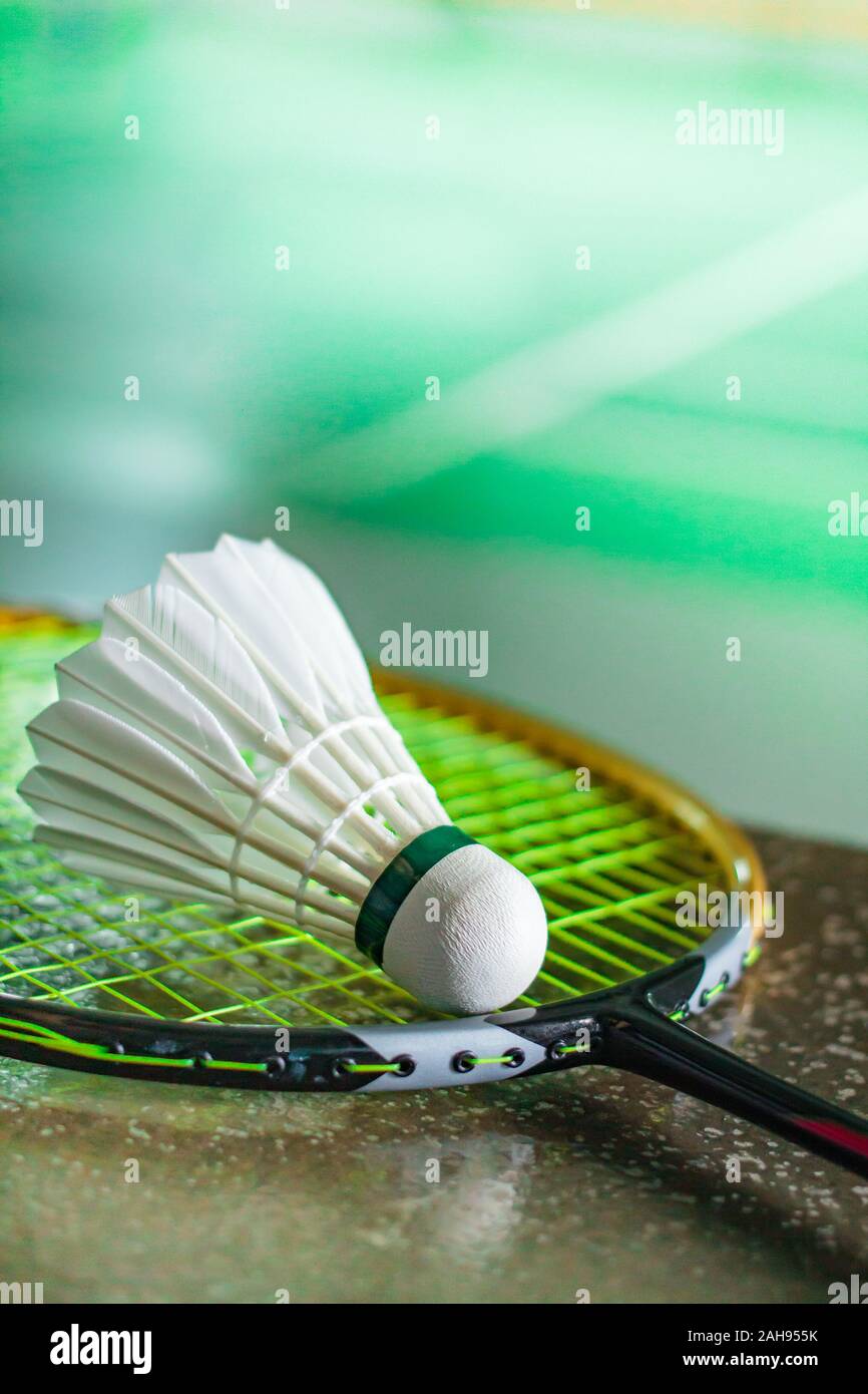 Racket on court hi-res stock photography and images - Alamy