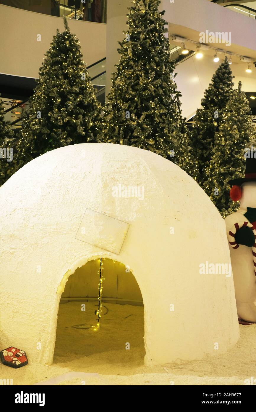 Eskimo house hi-res stock photography and images - Alamy