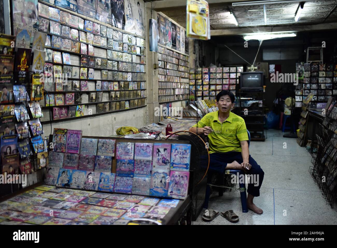 Pirated DVD shop in Bangkok, Thailand Stock Photo - Alamy