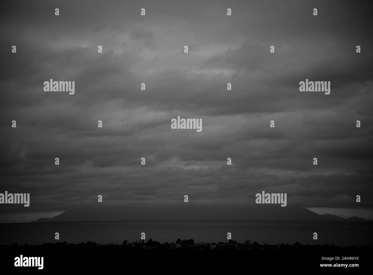 Mist pictures Black and White Stock Photos & Images - Alamy