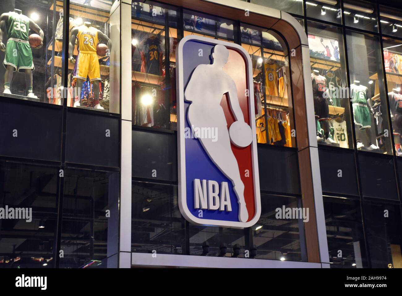 Beijing, Beijing, China. 27th Dec, 2019. Beijing, CHINA-NBA flagship ...