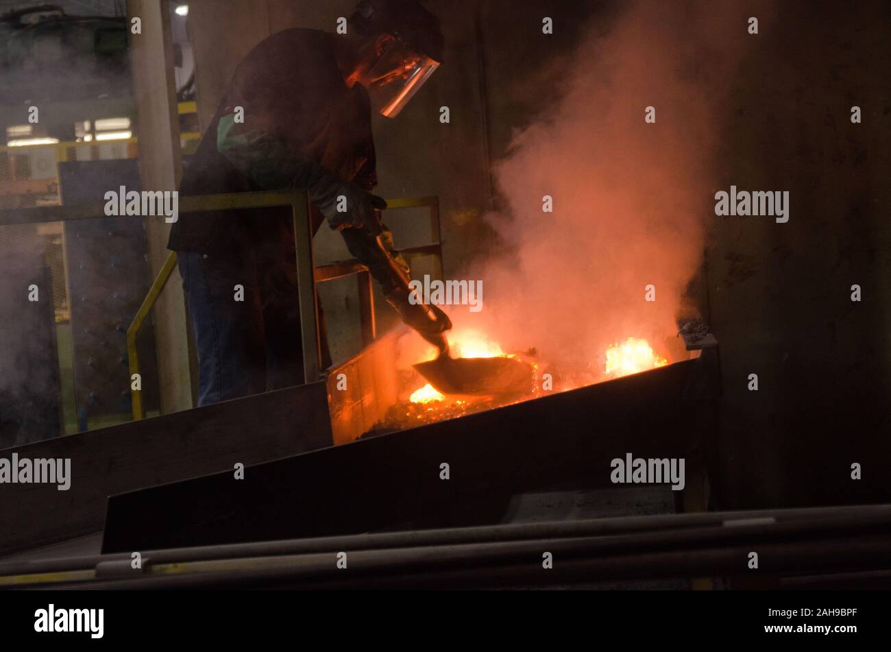 Melter operator hi-res stock photography and images - Alamy