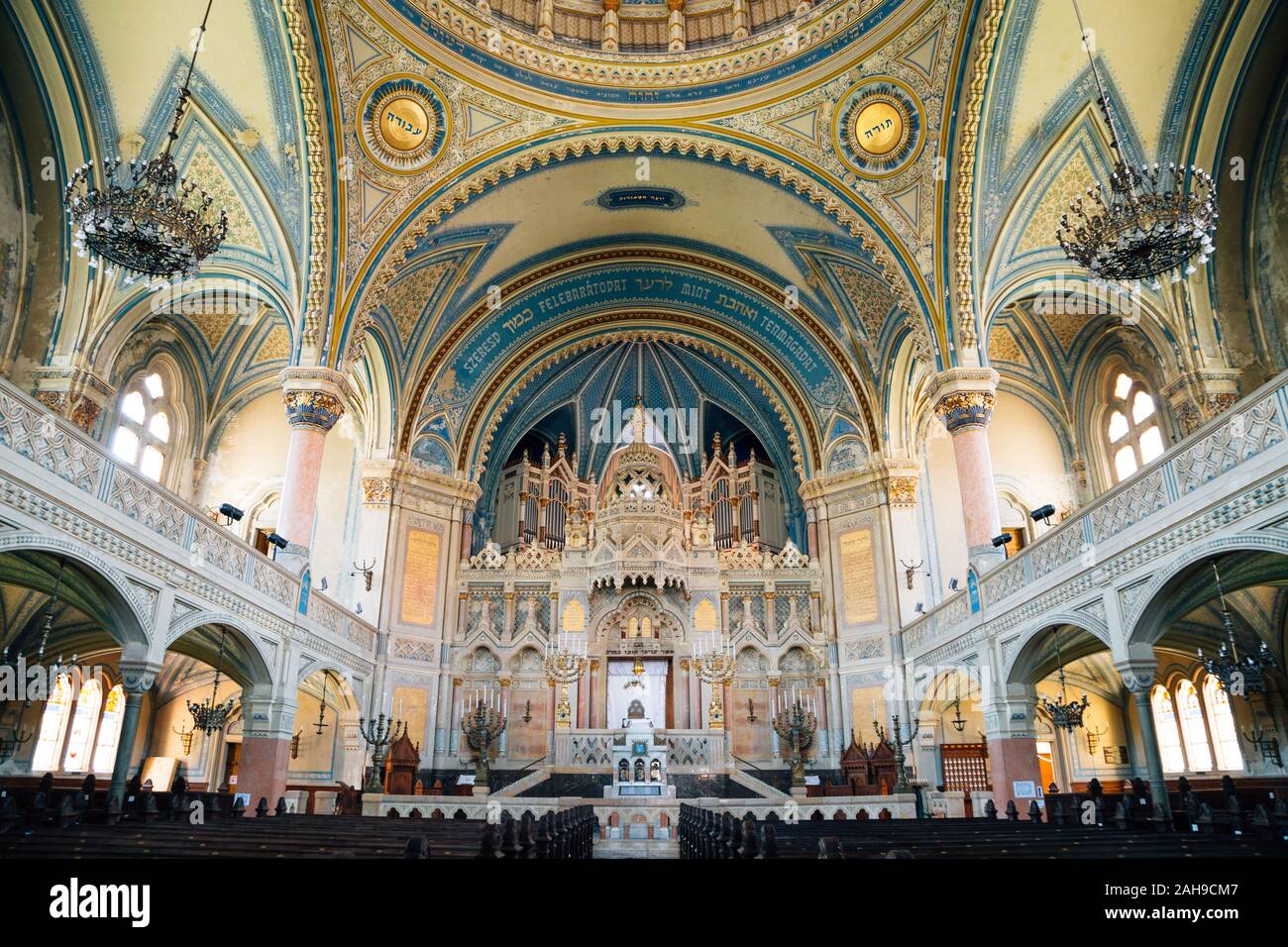 Szeged, Hungary - July 19, 2019 : Interior of Szeged Synagogue Stock ...