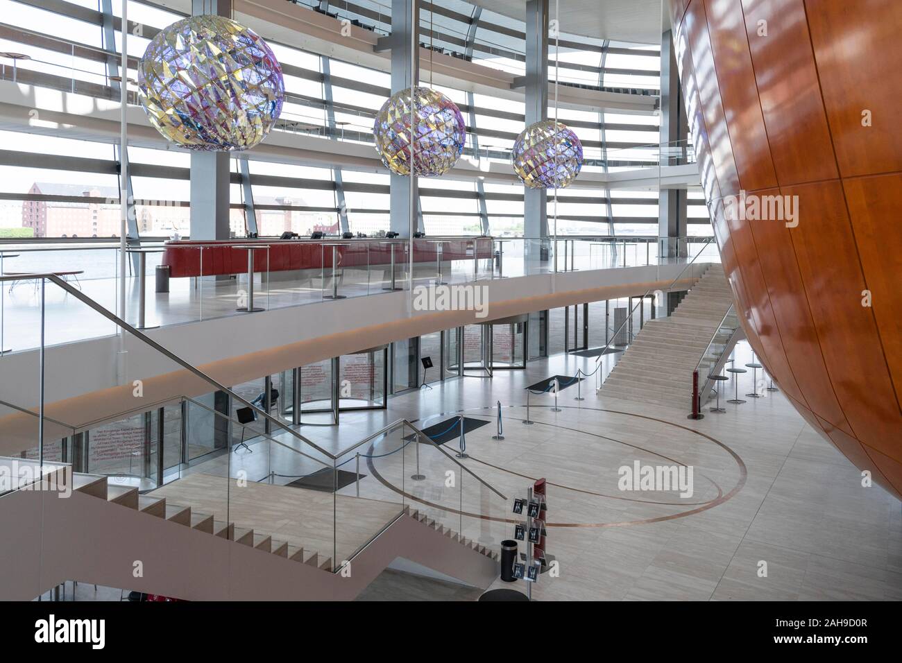Interior view, Foyer with glass chandeliers, Royal Opera House ...