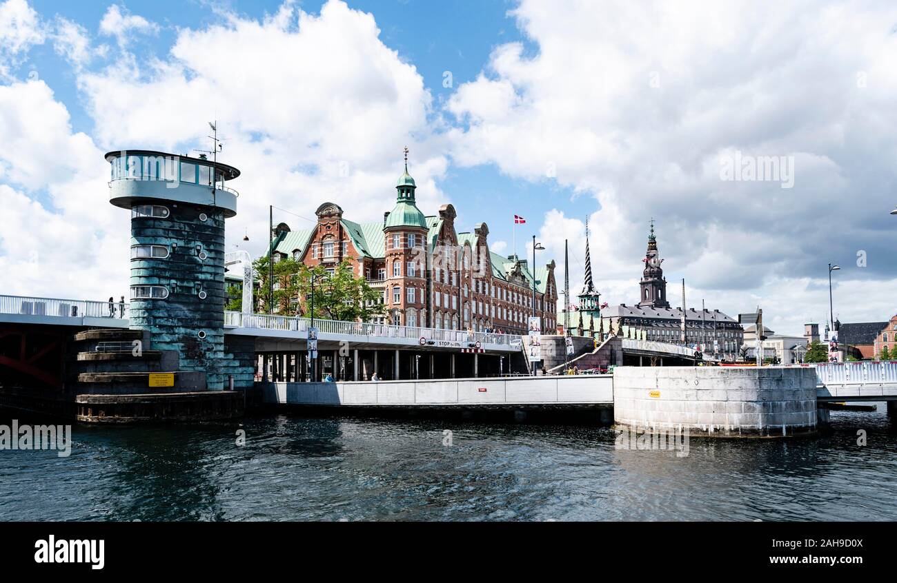 Former stock exchange hi-res stock photography and images - Alamy