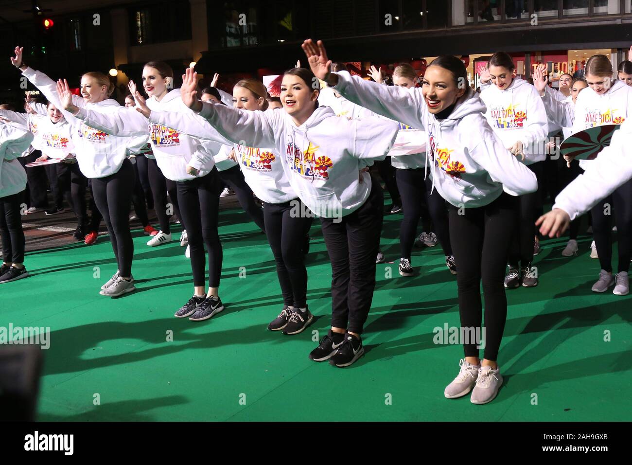 Macy's stars of dance hi-res stock photography and images - Alamy