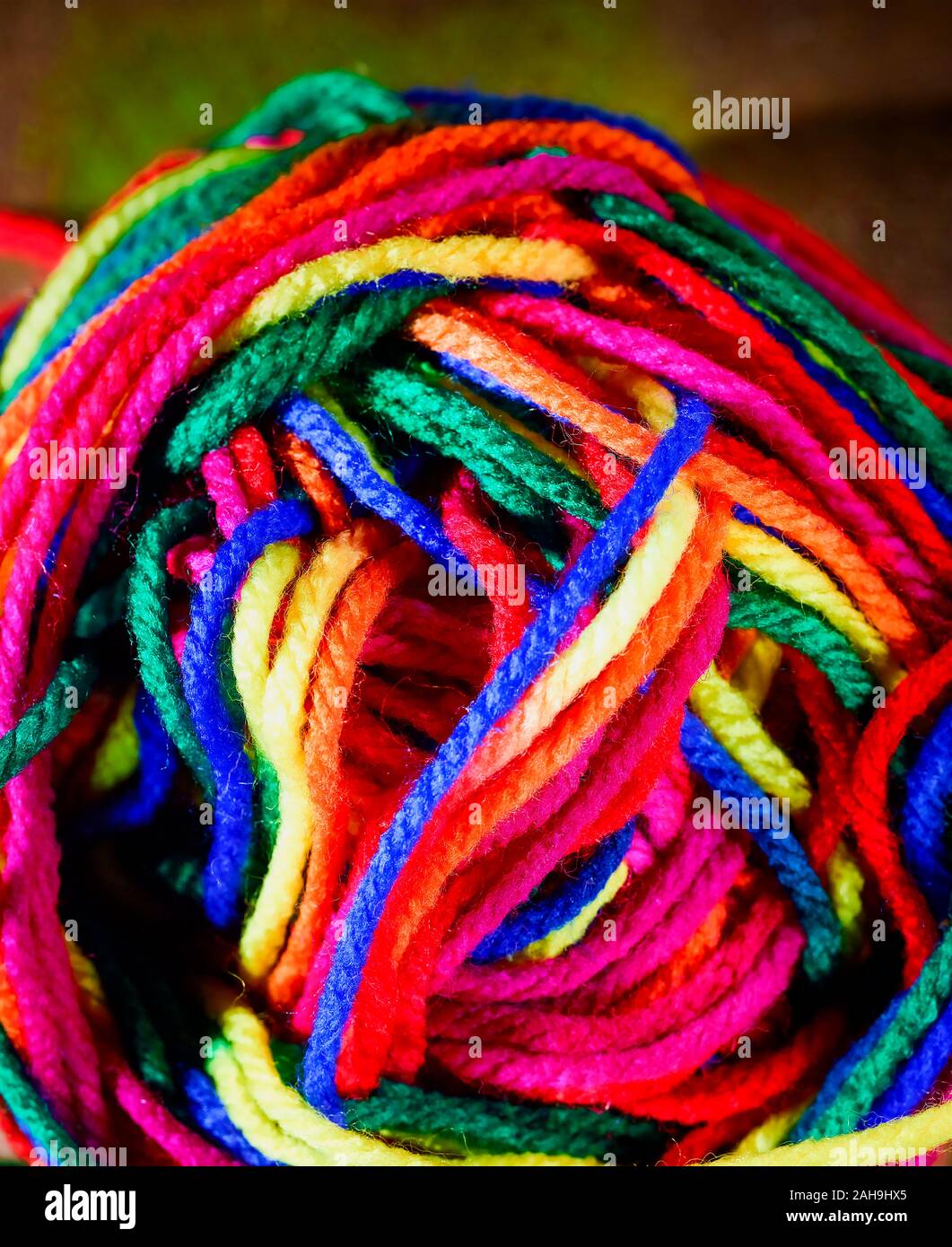 Unravelling wool hi-res stock photography and images - Alamy