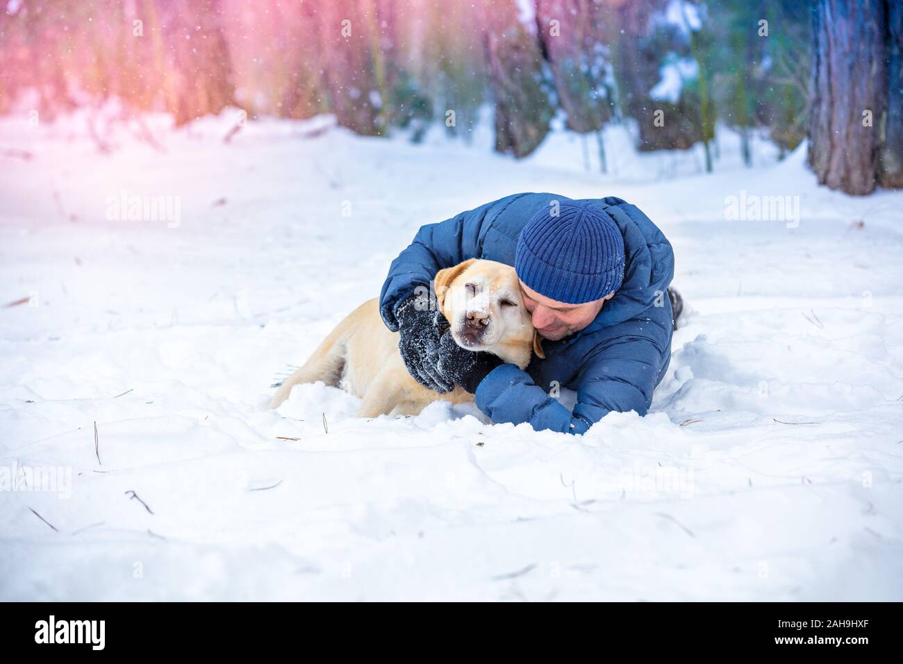 Friendship hug hi-res stock photography and images - Alamy