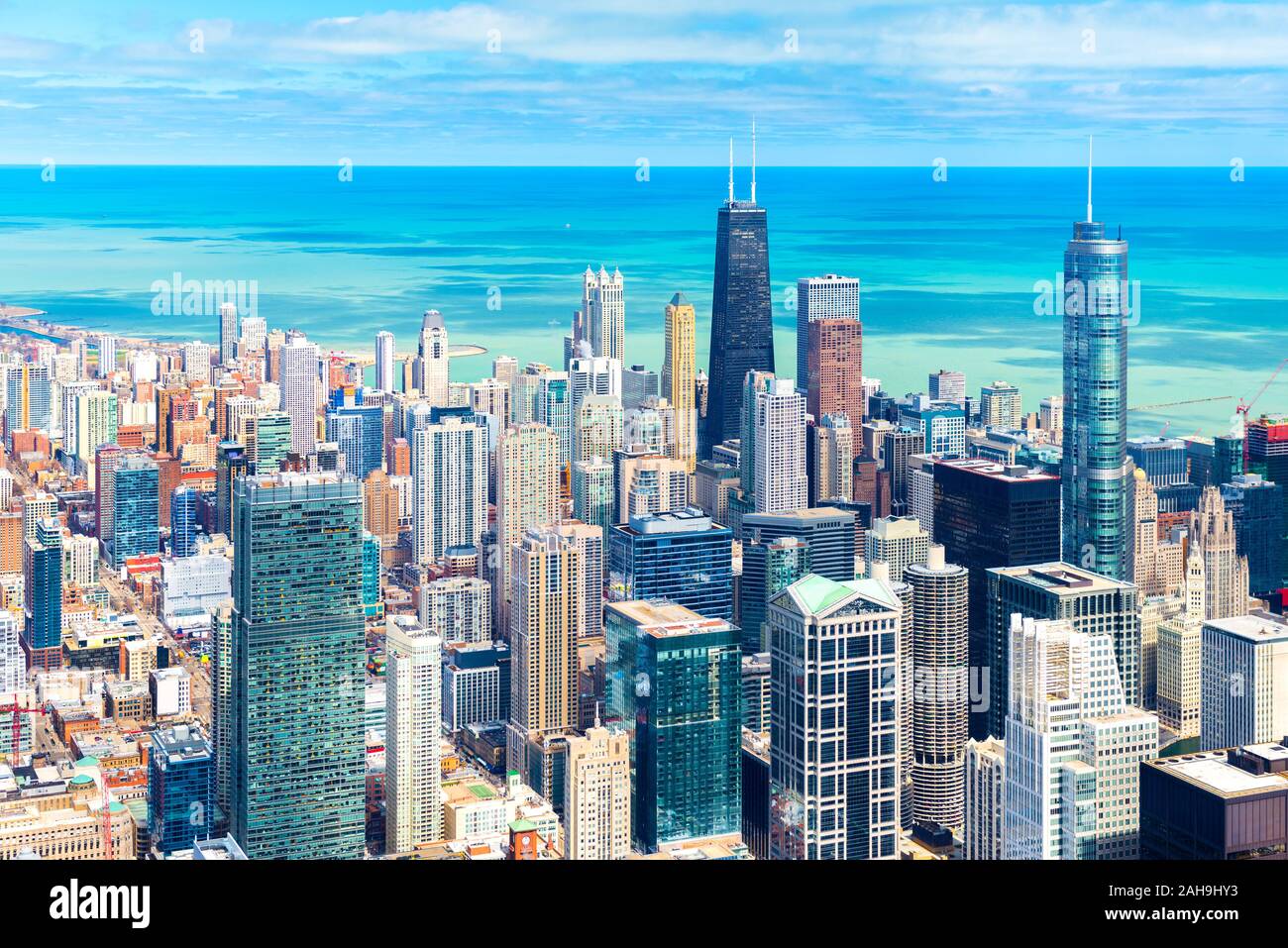 Chicago skyline. Cityscape of the downtown, aerial panorama, Illinois ...