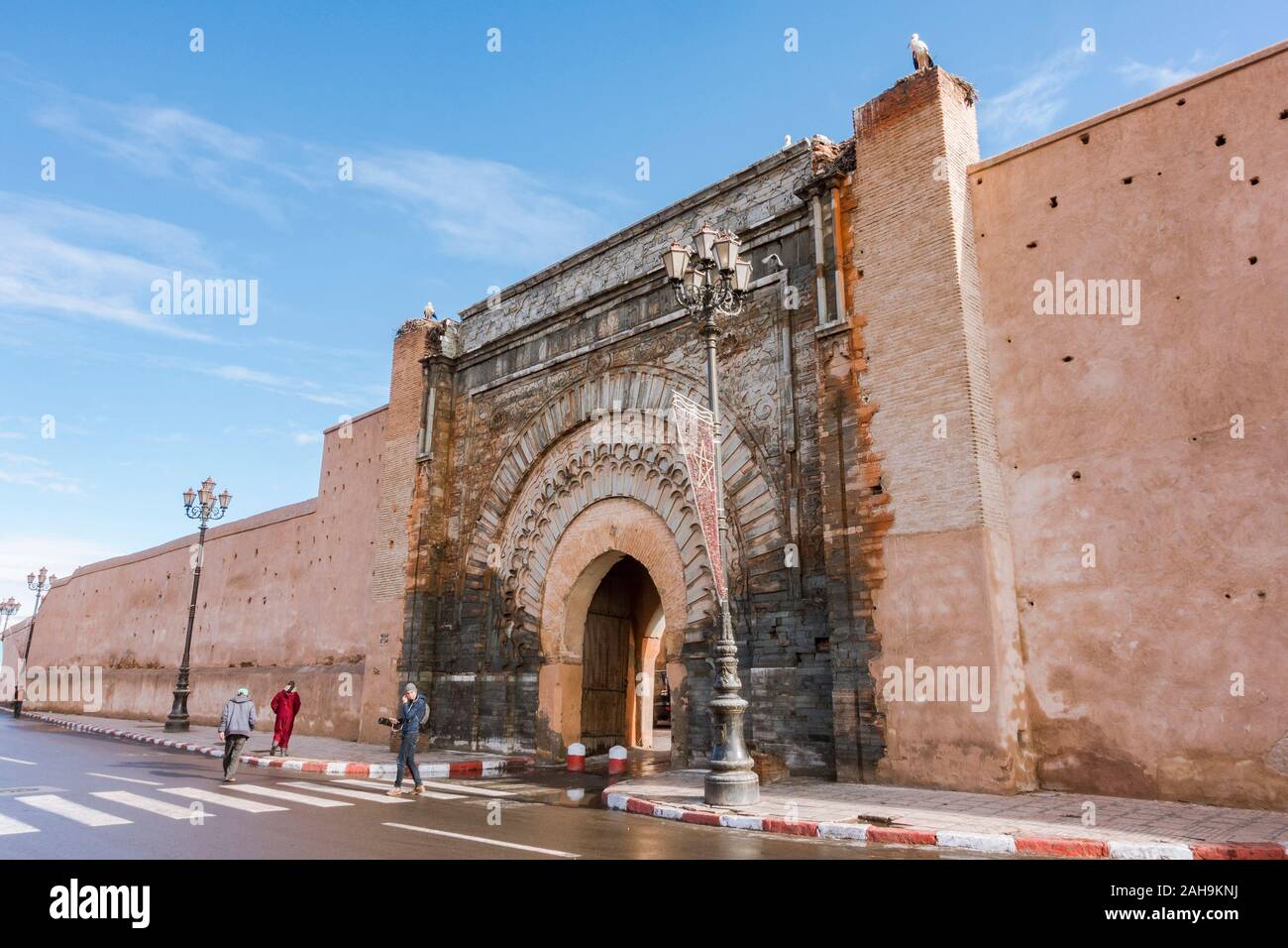 Marrakesh gate entrance architecture hi-res stock photography and ...