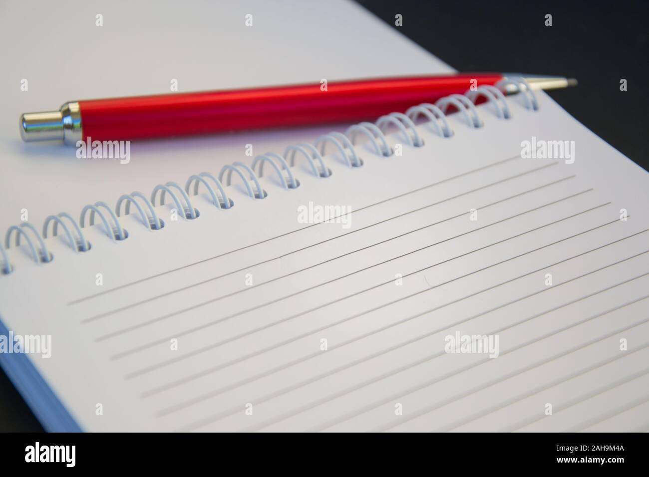 Blank paper for text, business concept, empty page from a notepad, copy ...