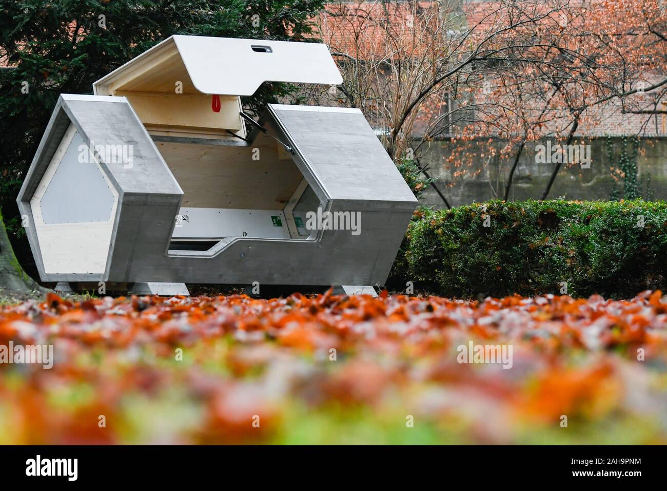 Ulm, Germany. 27th Dec, 2019. An "Ulmer Nest" was set up at the old ...