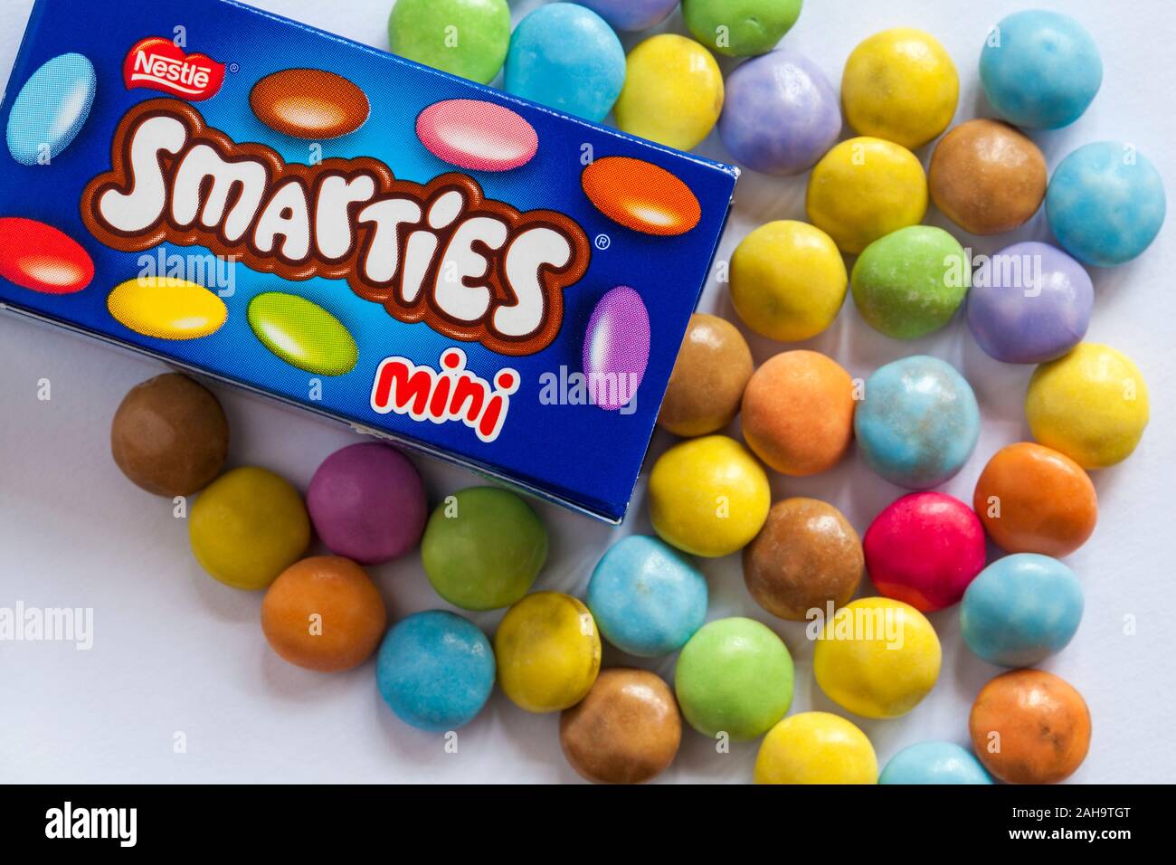 Smarties box hi-res stock photography and images - Alamy
