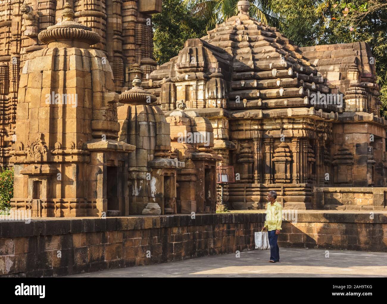 Mukteshwar temple hi-res stock photography and images - Alamy