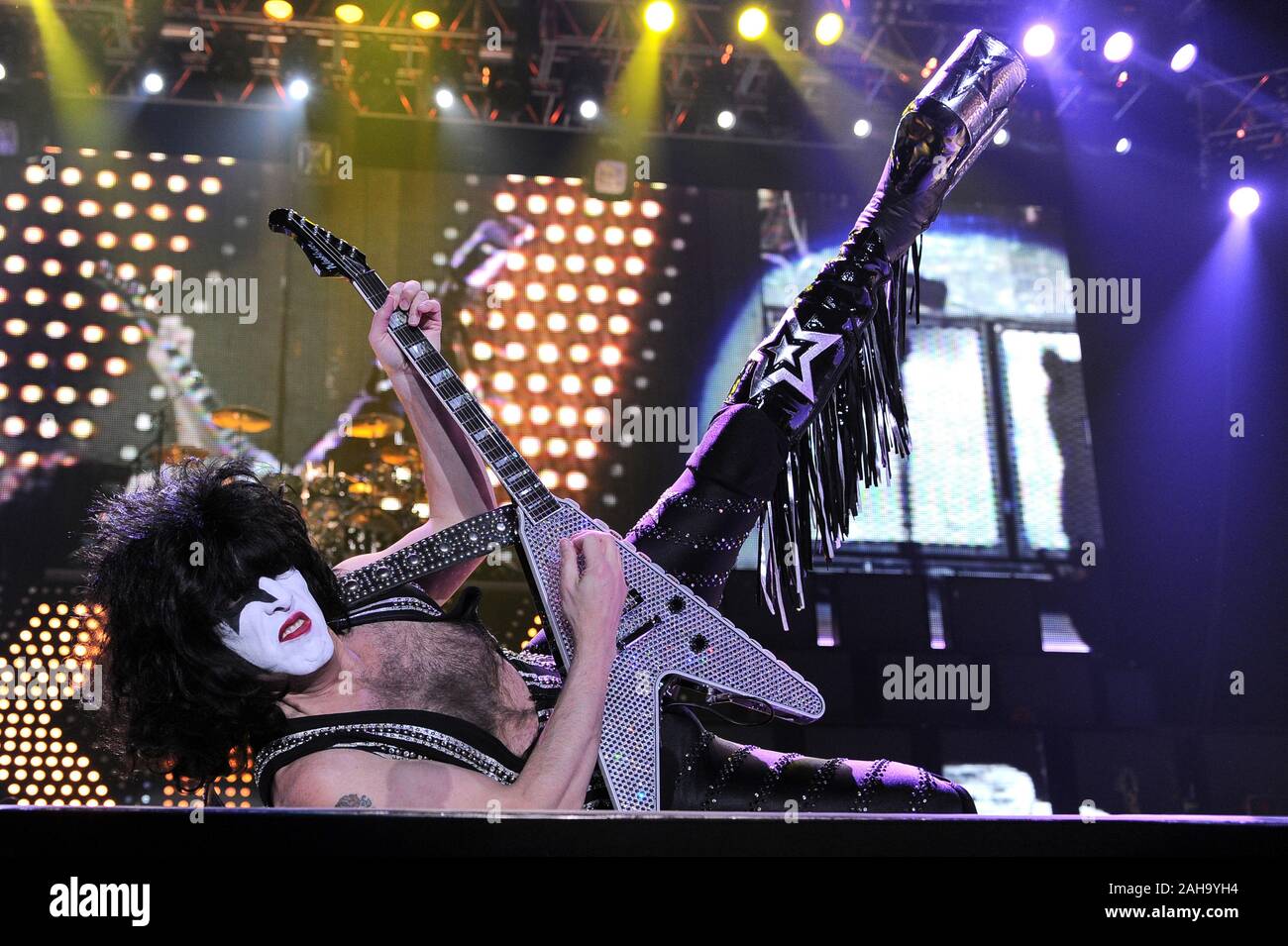 Assago Milano Italy 05/19/2010 : Live concert of Kiss at the Mediolanum ...