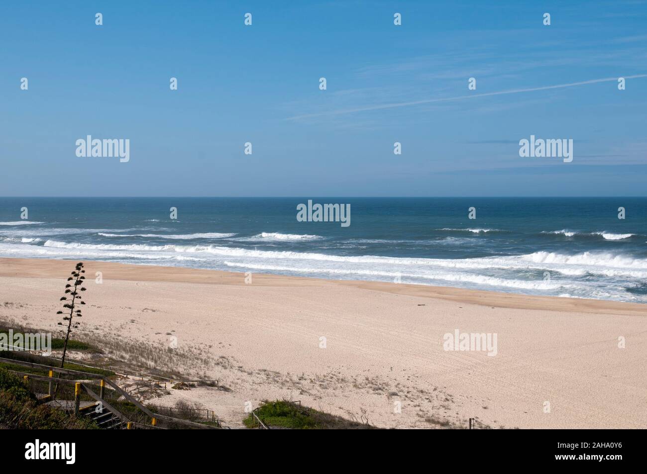 Seascape of the Atlantic Ocean at Sao Pedro de Moel, Portugal Stock ...