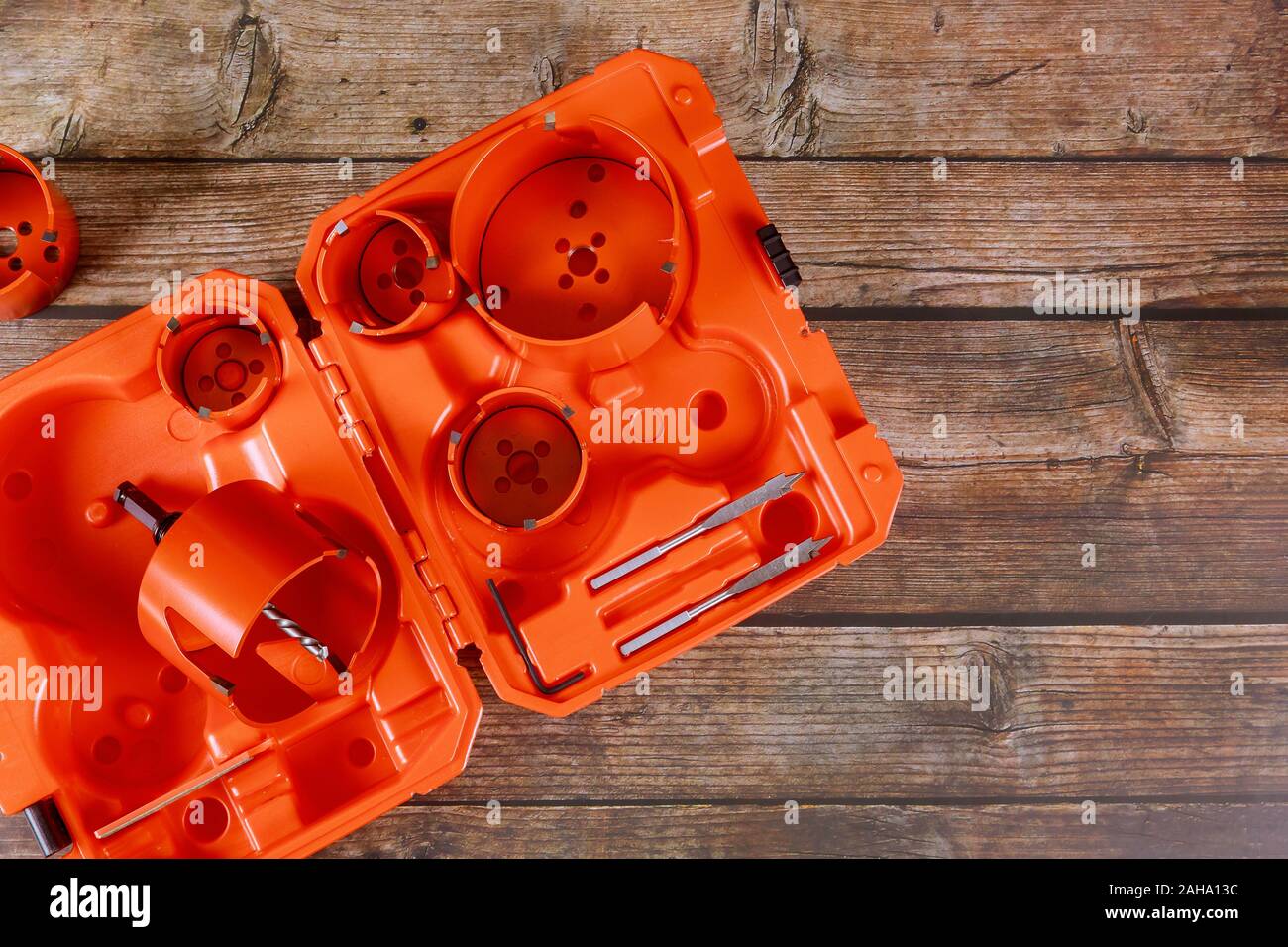 Hole punch holes hi-res stock photography and images - Alamy