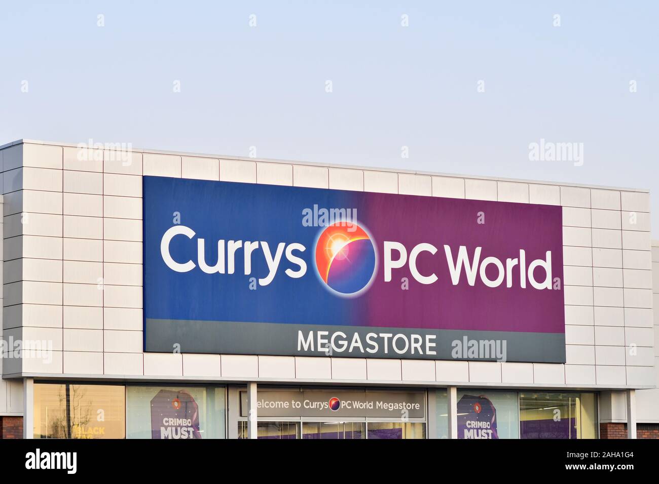 Pcworld hi-res stock photography and images - Alamy