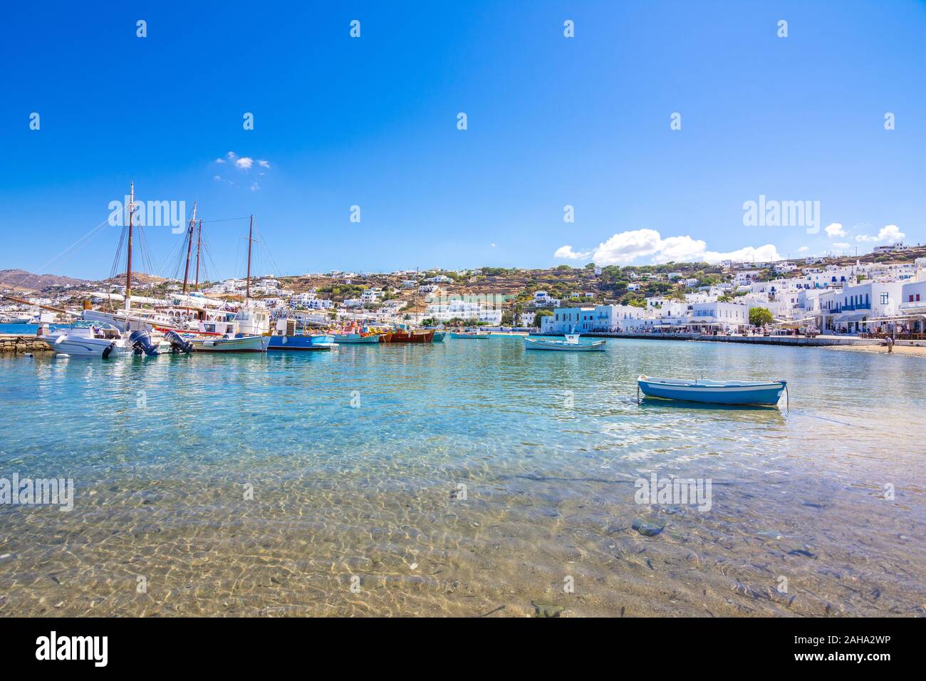 Mykonos port hi-res stock photography and images - Alamy
