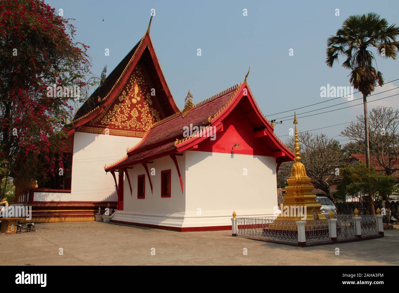 Toit doré hi-res stock photography and images - Alamy