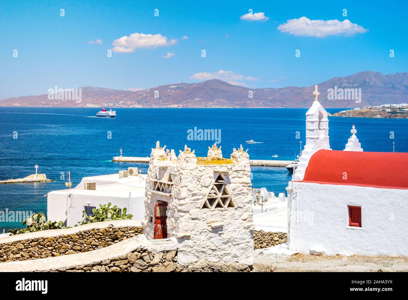 Mykonos port with boats, Cyclades islands, Greece Stock Photo - Alamy