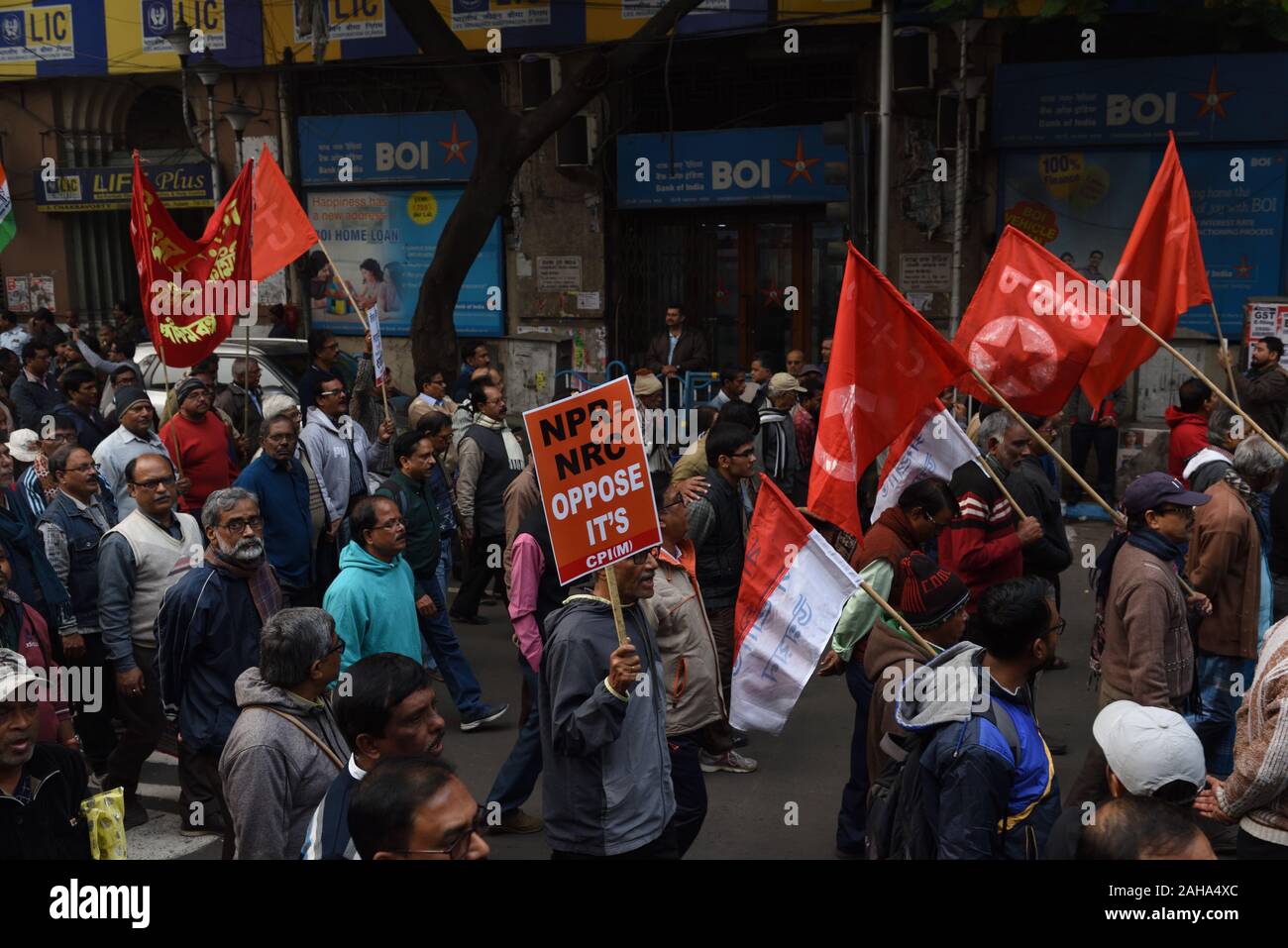 Kolkata, India. 27th Dec, 2019. Left and Congress hold a joint rally ...