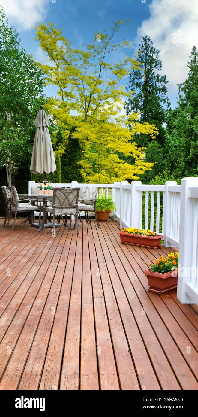 Ready deck hi-res stock photography and images - Alamy