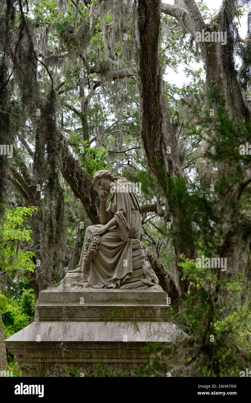 pensive angel statue,grave,Graveyard,graves,tombstone,tombstones ...