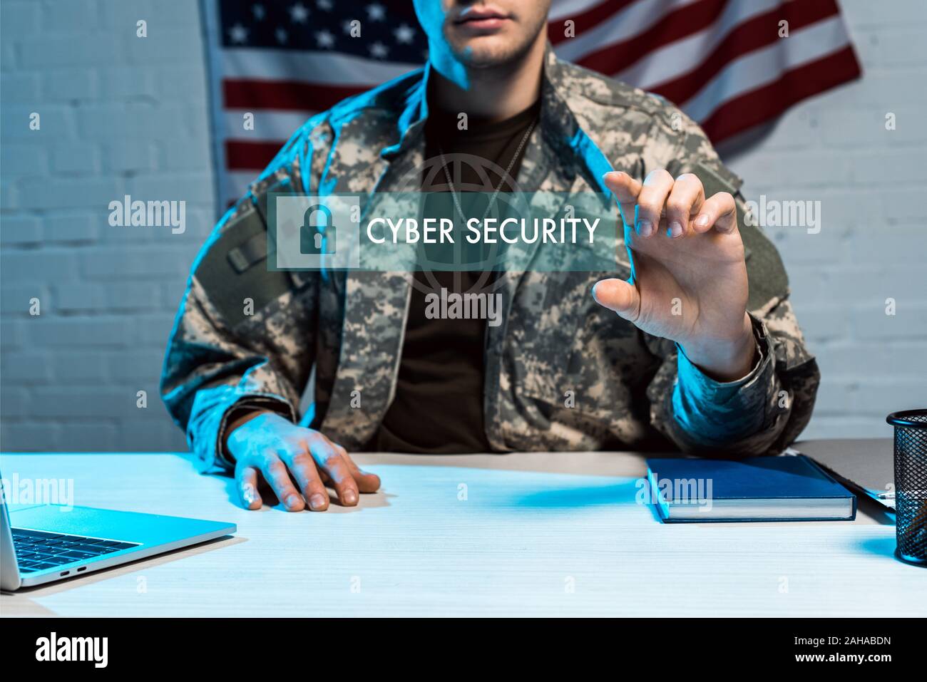Military cyber security hi-res stock photography and images - Alamy