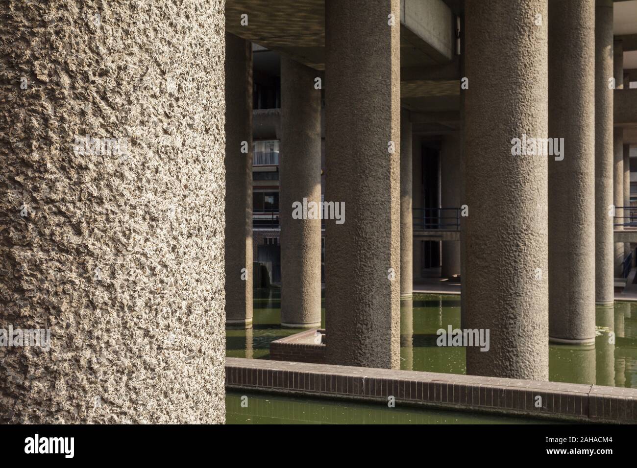 Exposed aggregate concrete facades hi-res stock photography and images ...