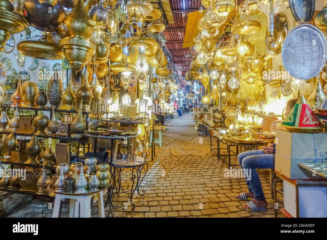 Marrakech souks shopping lanterns hi-res stock photography and images ...