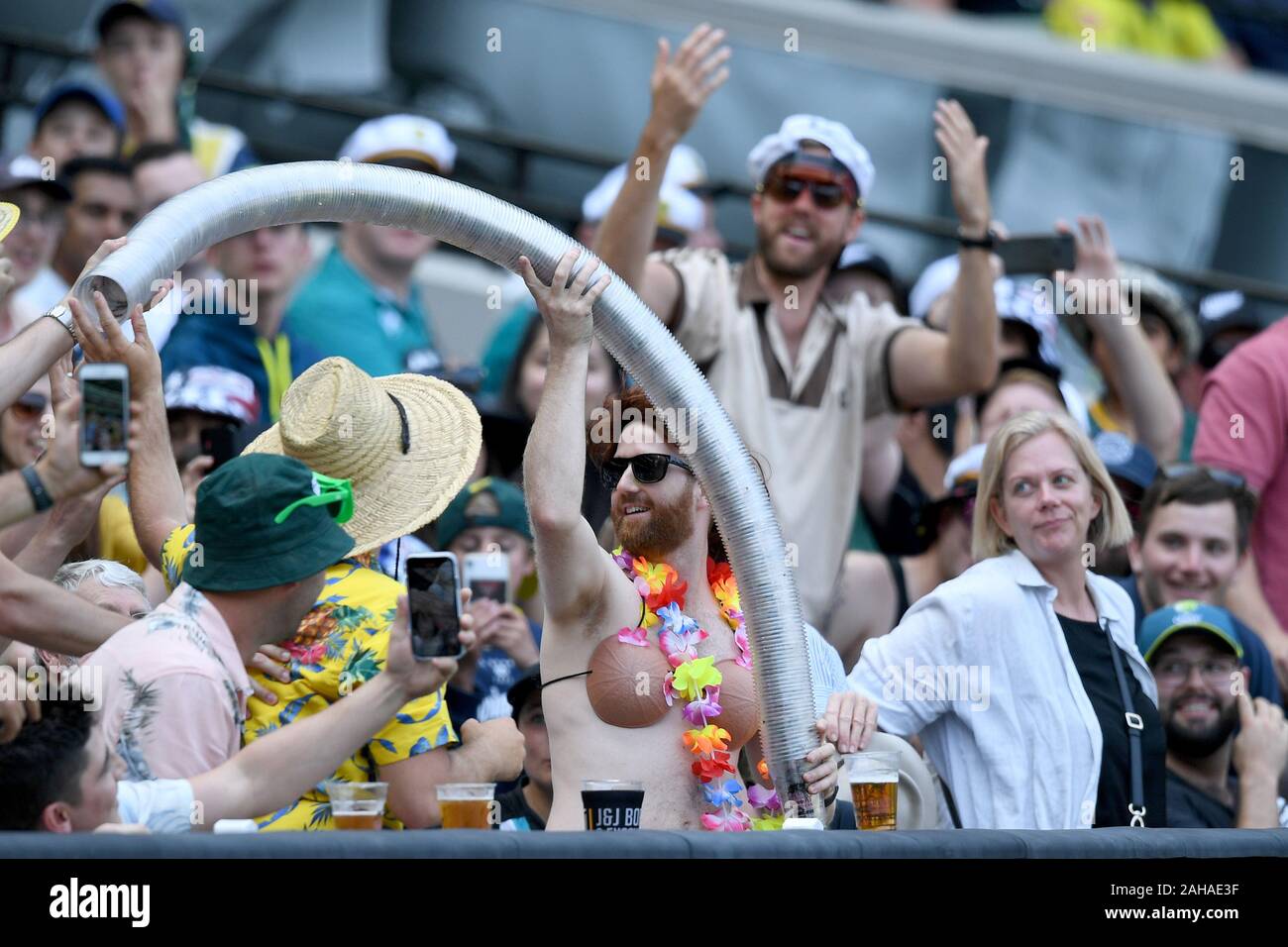 Cricket beer australia hi-res stock photography and images - Alamy